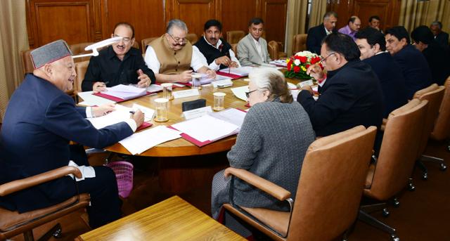 Govt okays emergency medicine depts for IGMC, Tanda college | Hindustan ...