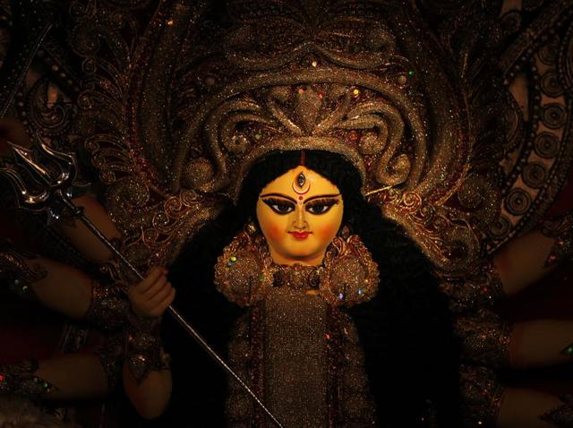 Nation basks in Durga puja fervour | Hindustan Times