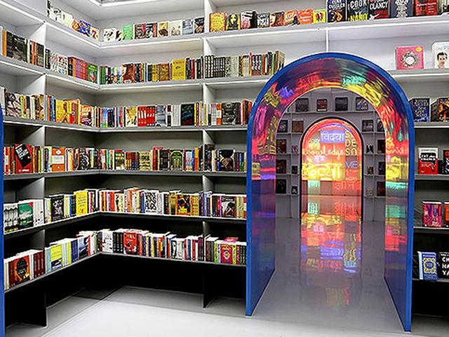 Amazon to open its first-ever physical book store in Seattle | Business ...