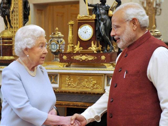 Queen hosts Modi for lunch at Buckingham Palace, Wembley up next ...