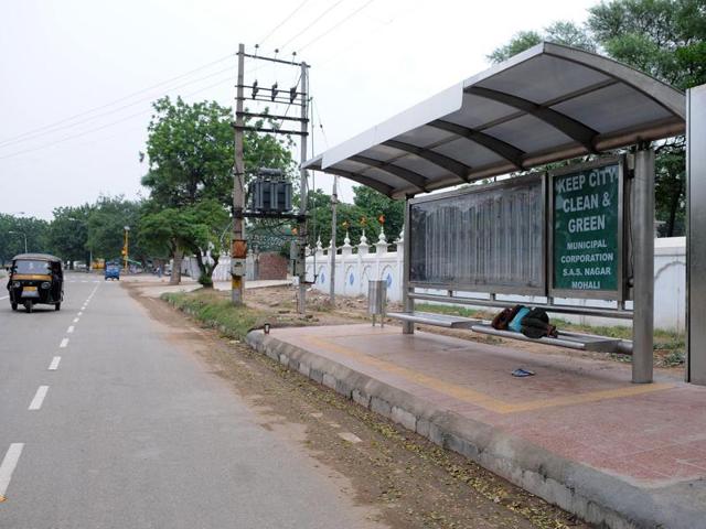 SAS Nagar MC to remove six less used bus queue shelters | Hindustan Times
