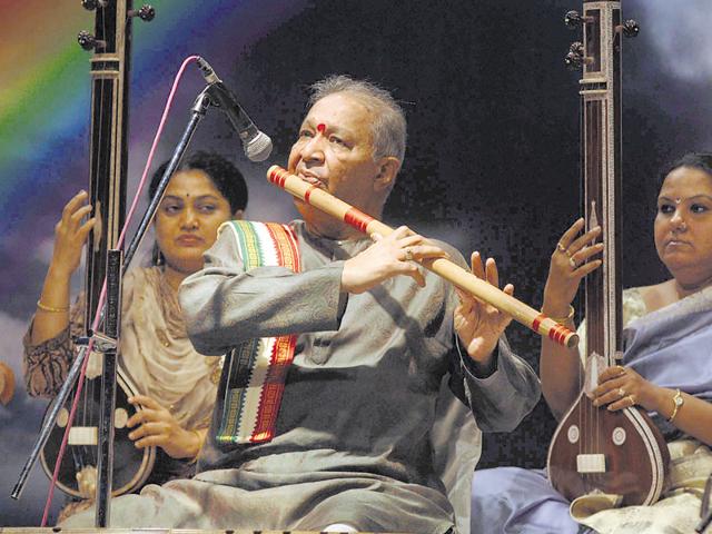 Playing the flute is like doing yoga: Pt Chaurasia - Hindustan Times