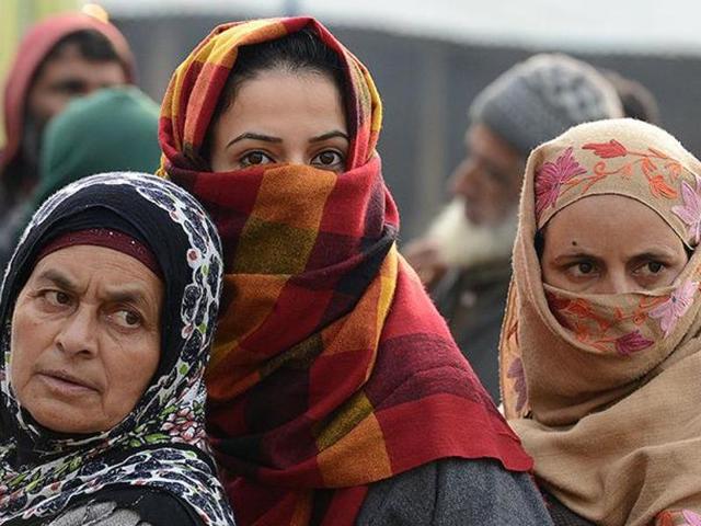 PoK refugees hail PM for sanctioning Rs 2000 cr package | Latest News India