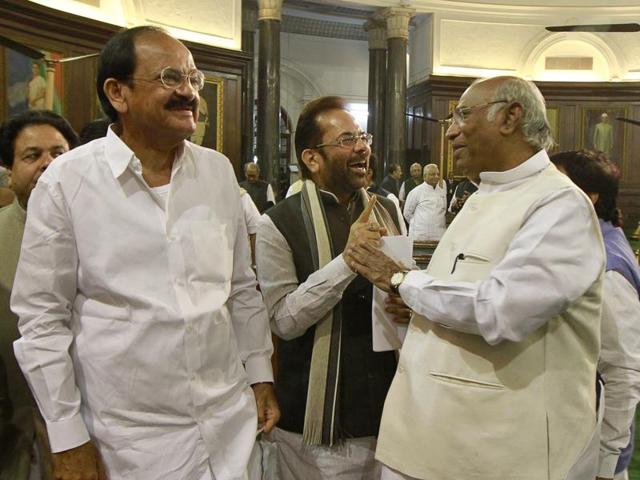 Congress slams BJP over flip-flops on Pakistan policy| India News