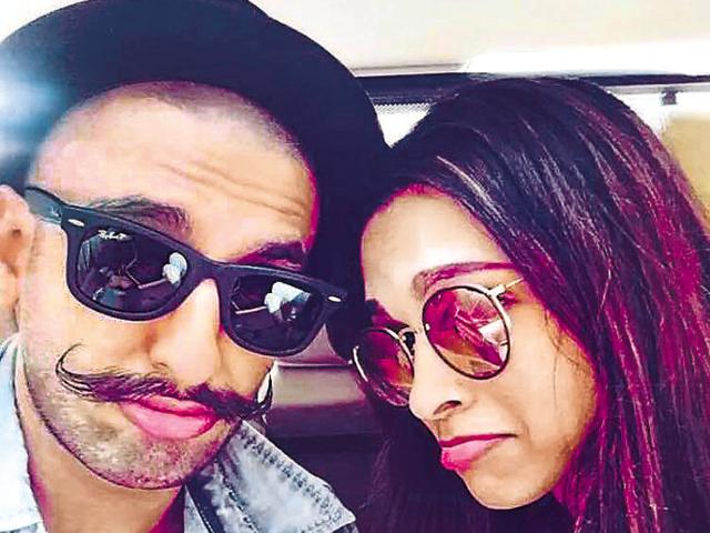 First, let me take a selfie: Best celeb selfies of 2015 | Hindustan Times
