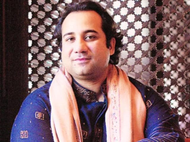 Pak singer Rahat Fateh Ali Khan deported from Hyderabad airport ...