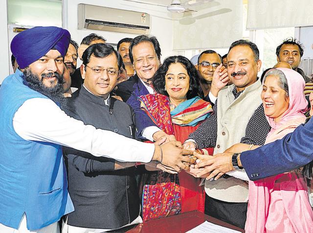 Congress’ Bassi to take on BJP’s Sood for mayor’s post | Hindustan Times