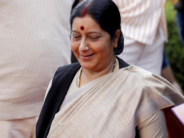 Sushma Swaraj reaches Tel Aviv for 2-day visit to Israel, Palestine ...
