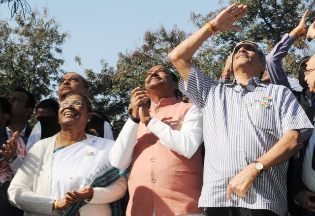 Ahead of R-Day, India’s largest tri-colour unfurled at Ranchi ...