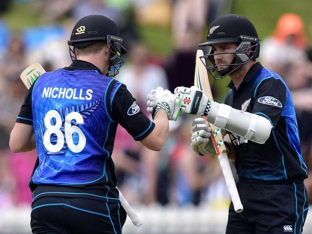 Nicholls guides New Zealand to 70-run victory over Pakistan | Cricket