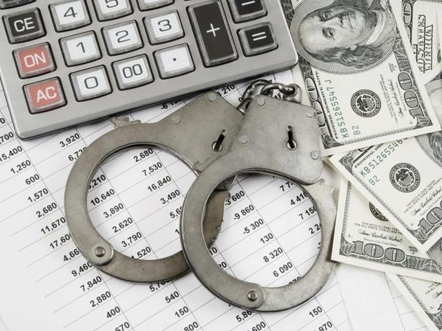 SC appoints panel for refunding Pearl Group investors; Sebi fines execs ...