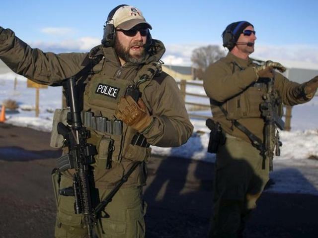 Oregon: FBI surrounds last four protesters in weeks-long armed standoff ...