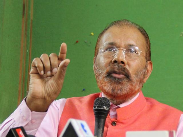 Stand on Ishrat Jahan is vindicated: Ex-Gujarat DIG Vanzara | Latest ...
