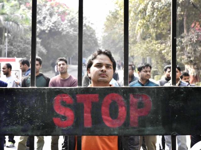 In pics | Student protests: JNU turns into melting pot of controversy ...