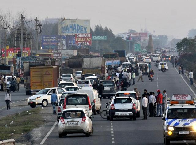 Jat stir: Chandigarh-Shimla highway traffic restored - Hindustan Times