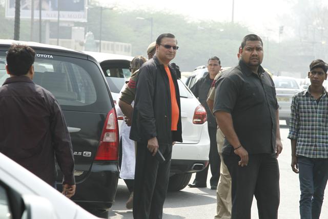 Shah Rukh Khan attends father-in-law’s funeral in Delhi | Bollywood