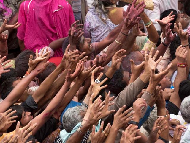 Laddoo-mar Holi: Barsana readies for a season of love | Hindustan Times