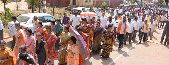 BJP, VHP threaten stir over temple invite to Muslim officer in ...
