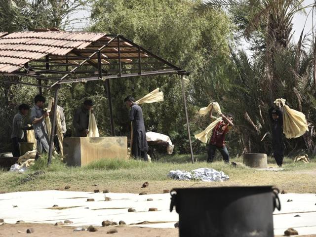 The making of an Ajrakh cloth | Hindustan Times