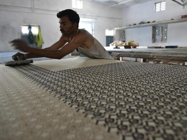 The making of an Ajrakh cloth | Hindustan Times