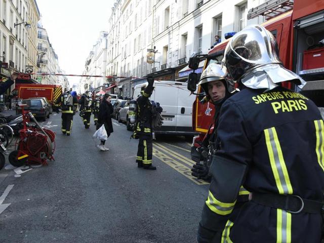 Gas explosion rocks building in central Paris, five injured | World News