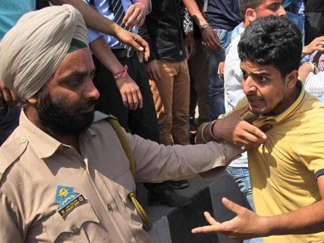 NIT students demand action against cops, J-K deputy CM assures safety ...