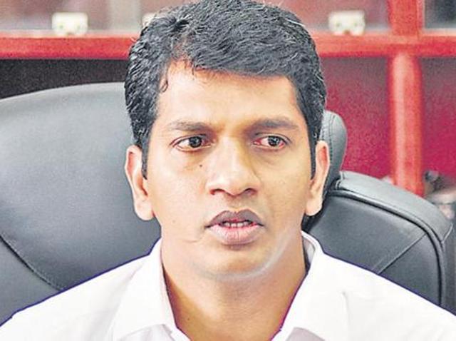 CHB chairman suspends XEN for clearing CEO house power bill | Hindustan ...