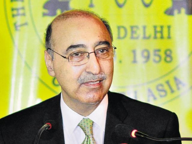 India-Pak in touch? Basit’s ‘suspension’ of talks may be false alarm ...
