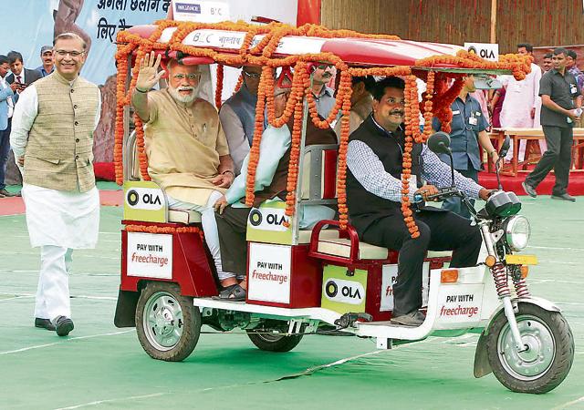 No Takers For E Rickshaws Distributed Under Pm Scheme Hindustan Times