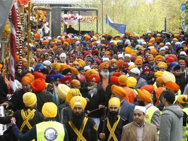 Sikhs rally in Germany against gurdwara attack | World News