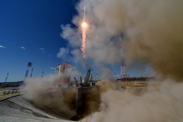 Incredible images of Russia’s rocket launch from Vostochny Cosmodrome ...