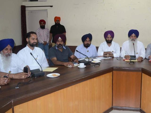 Pargat attends SAD meet on how to counter AAP on social media | Hindustan Times