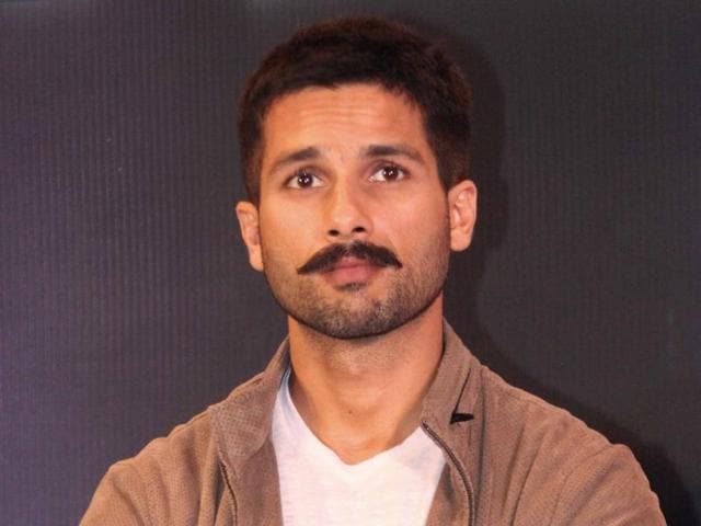 Who would have thought: ‘DJ’ Shahid Kapoor loves Punjabi music ...
