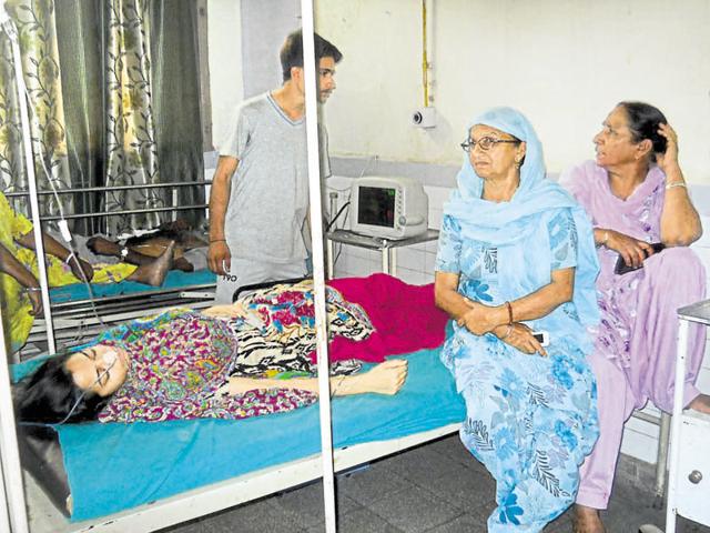 Woman ‘given phenyl pills’, husband, in-laws booked | Hindustan Times