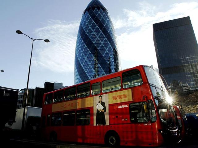 ‘Praise Allah’ banners to appear on British buses for Ramadan | World News