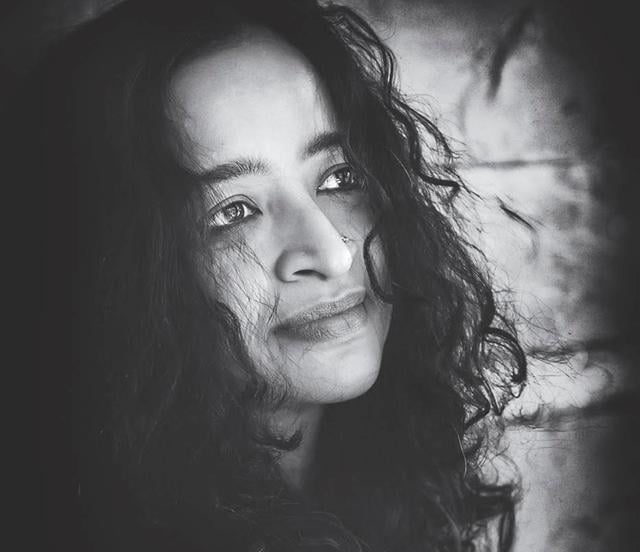 Meet the artist who’s turning 100 stories from Tinder into art ...