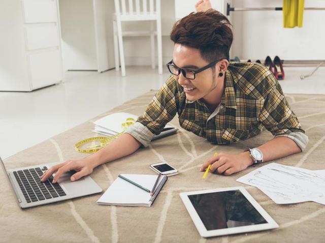 Using multimedia devices when studying reason behind poor scores | Health