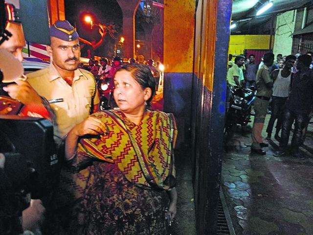 Jailhouse brawl: Five injured as rival gangs clash at Arthur Road ...