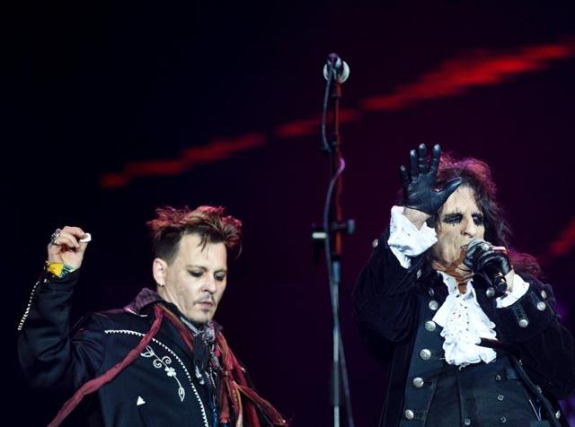 Johnny Depp performed in Sweden despite angry social media protests ...
