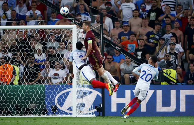 Euro 2016: Late goal helps Russia snatch 1-1 draw against England ...