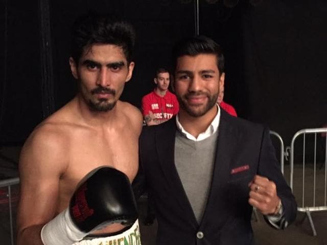 Indian-origin Sanjeev Sahota included in Vijender-Kerry Hope fight card ...