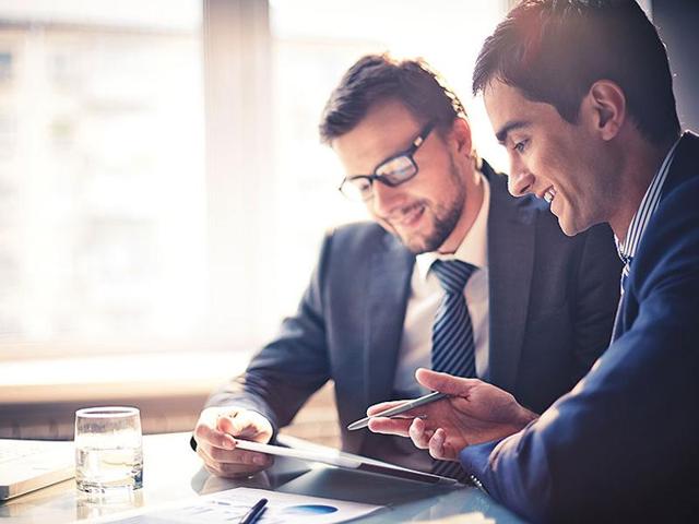 Office politics: Helping co-workers is not a good thing, it’ll drain ...