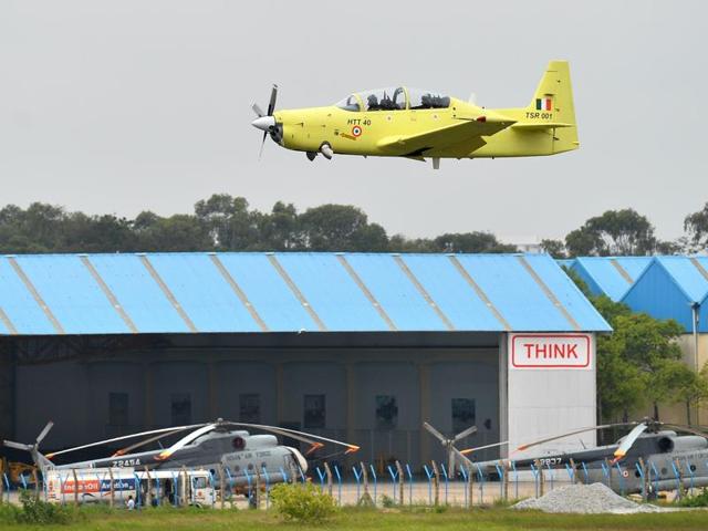 Indigenous trainer aircraft HTT-40 makes inaugural flight | Latest News ...