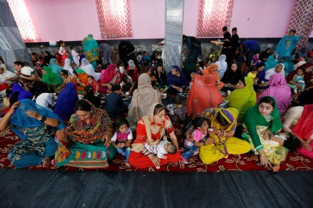 ‘With fear and isolation’: Afghanistan’s Sikh, Hindu communities face ...