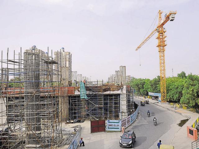 Noida metro and industrial corridor issues resolved | Hindustan Times