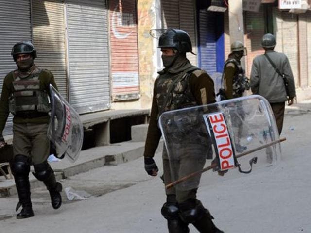 Three CRPF personnel injured in Pulwama attack| India News