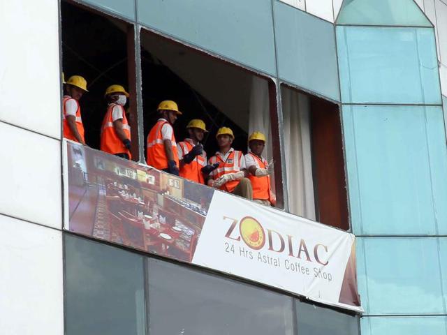 Hotel false ceiling crashes on guests in Jaipur, 3 dead | Hindustan Times