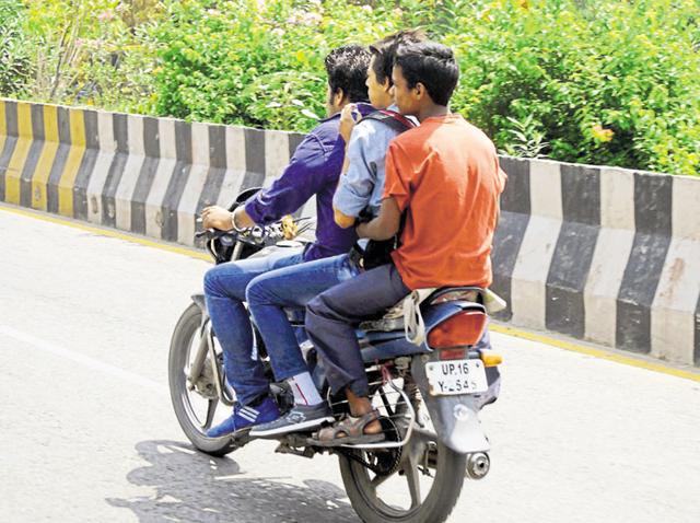 Govt starts process to make helmets mandatory for pillion riders ...