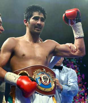 In pics: Vijender dashes Kerry’s ‘Hope’, clinches Asia Pacific title ...