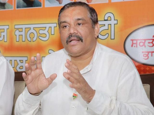 Punjab BJP chief Vijay Sampla announces his new team | Hindustan Times